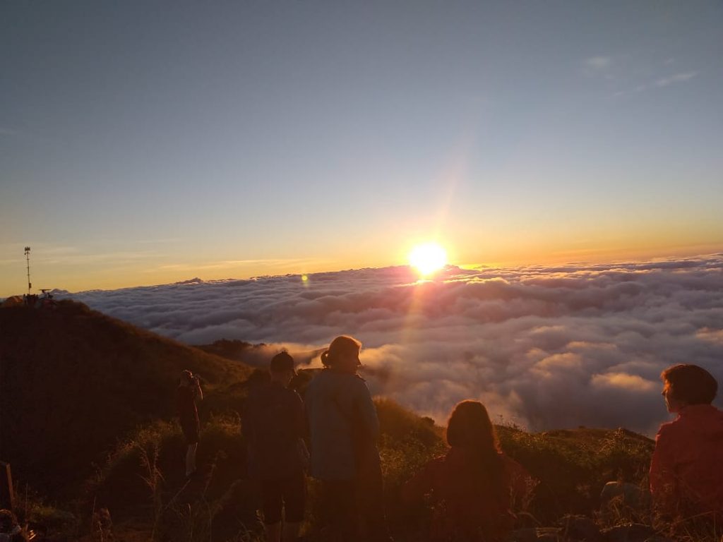 Danau Segara Anak Rinjani Rinjani, Trekking Gunung Rinjani
